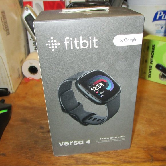 fitbit | Wearables | Fitbit Versa 4 Fitness Smartwatch | Poshmark
